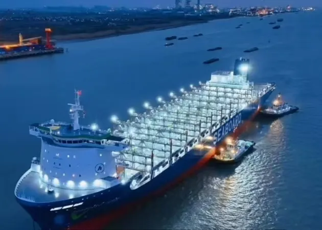 泰州高港：又一艘集装箱船顺利启航！